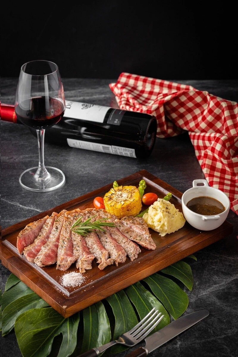 รีวิว Lucine khaoyai ร้านอาหารเขาใหญ่บรรยากาศดี วิวสวยเหมือนนั่งทานอยู่ ...